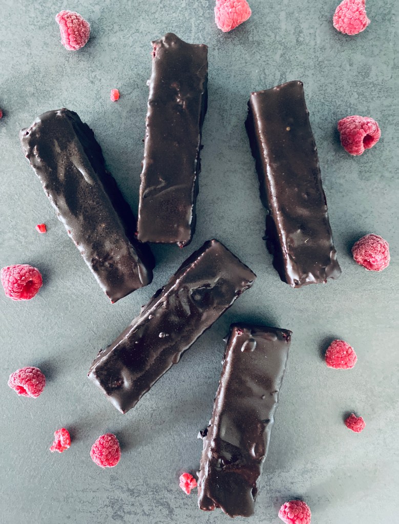 RASPBERRY CHOCOLATE ENERGY BARS (SUGAR-FREE) – Healthy Choices by ...